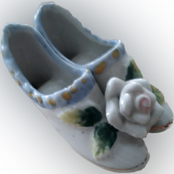 Japanese | Art | Vintage Miniature Ceramic Shoes With Rose Leaves And ...